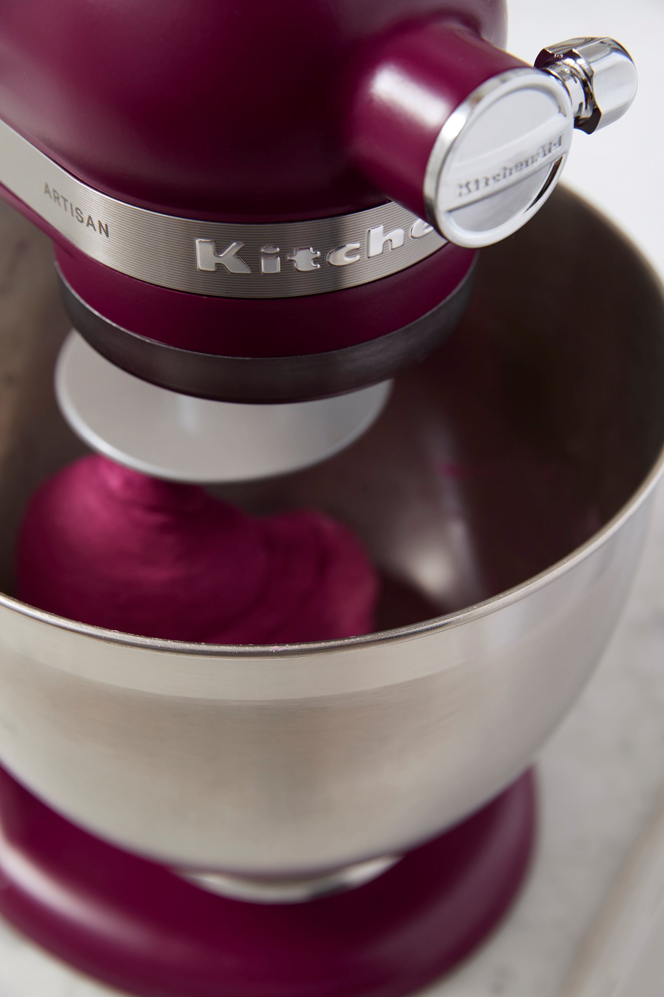 Миксер с 4.8L купа, Модел 195, Artisan, Beetroot - KitchenAid | KitchenShop